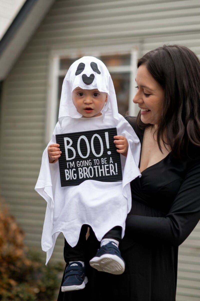 Boo! 50+ Fun Ways to Announce Your Pregnancy on Halloween