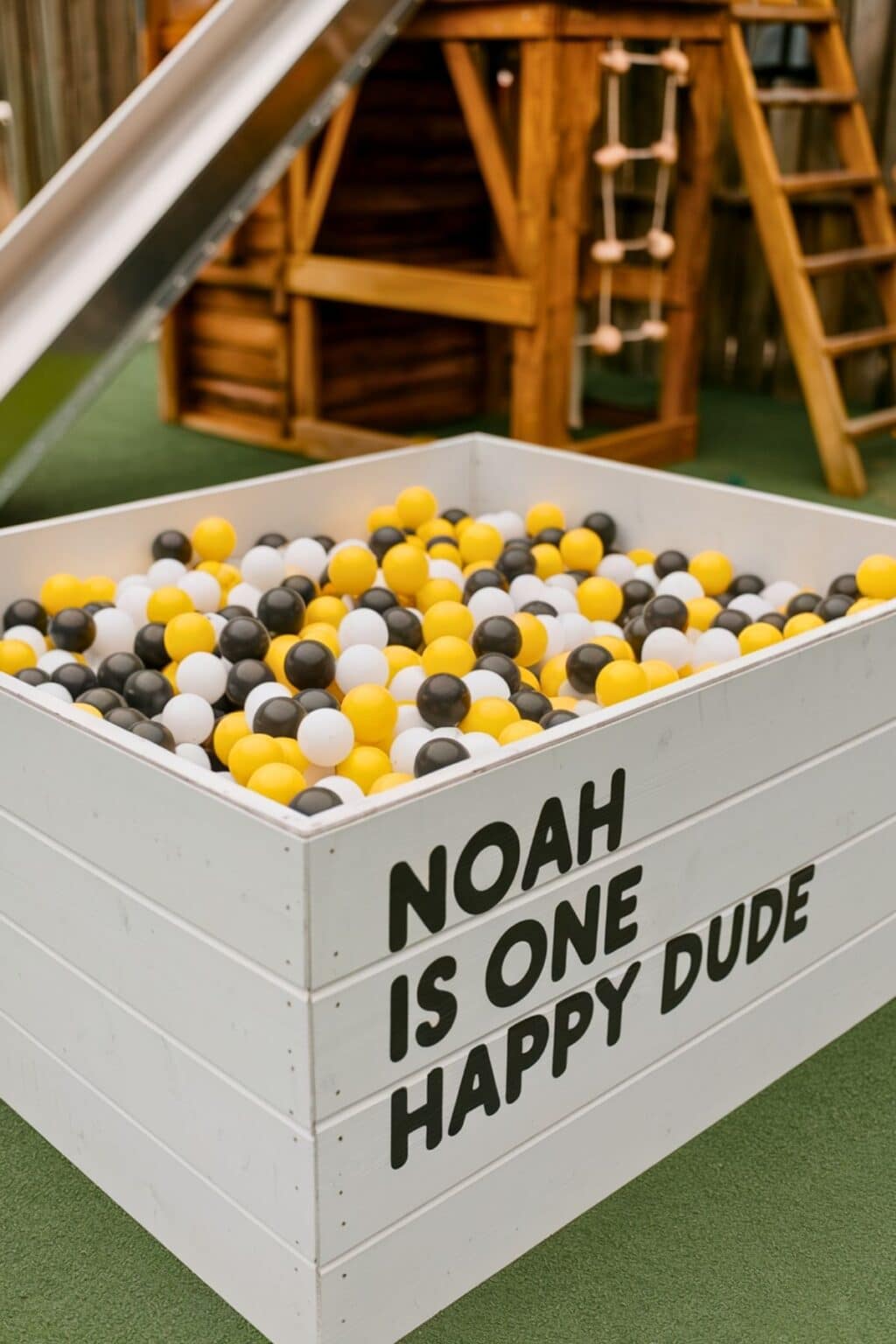 10 Must-Have One Happy Dude Birthday Decorations